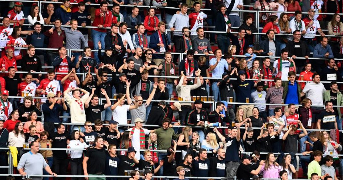 UPDATE: Open brief van fans Zulte Waregem ligt op spelers te wachten in ...