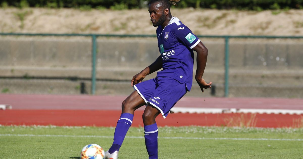 Nkaka is bijna einde contract: “Ik voel me het fantoom van Anderlecht ...